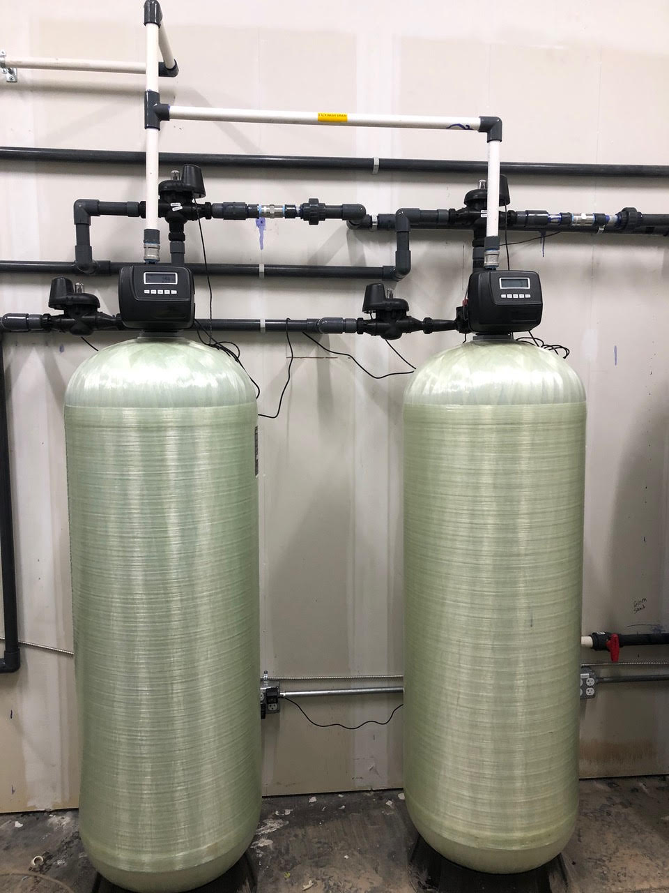 Different Types of Geothermal Systems: Closed-loop vs. Open-loop — A ...